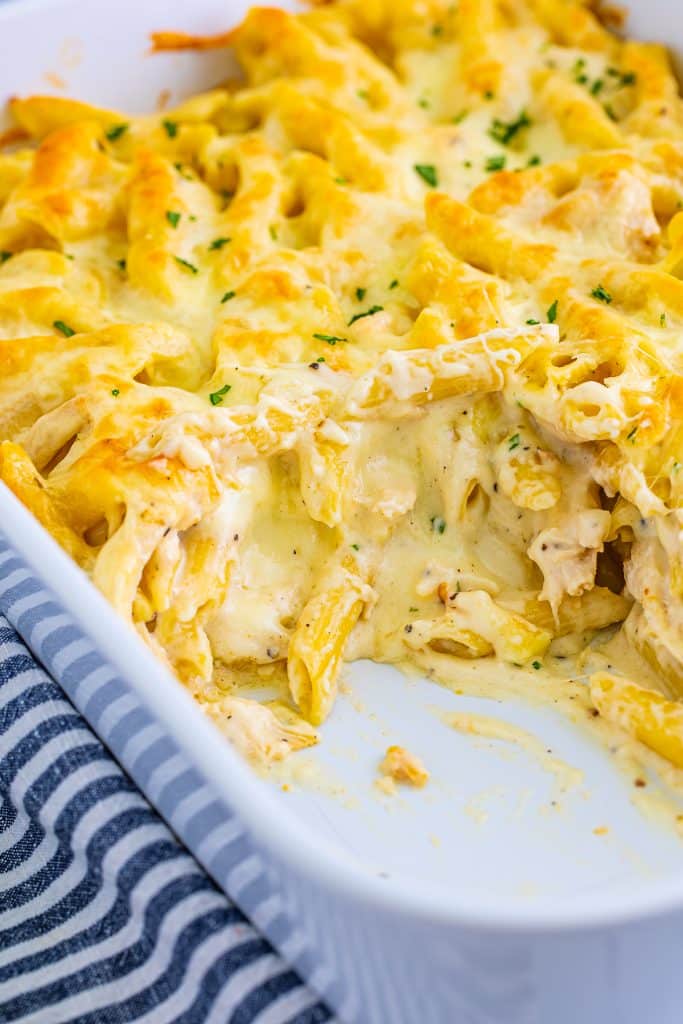 Creamy Chicken Alfredo Bake Casserole
