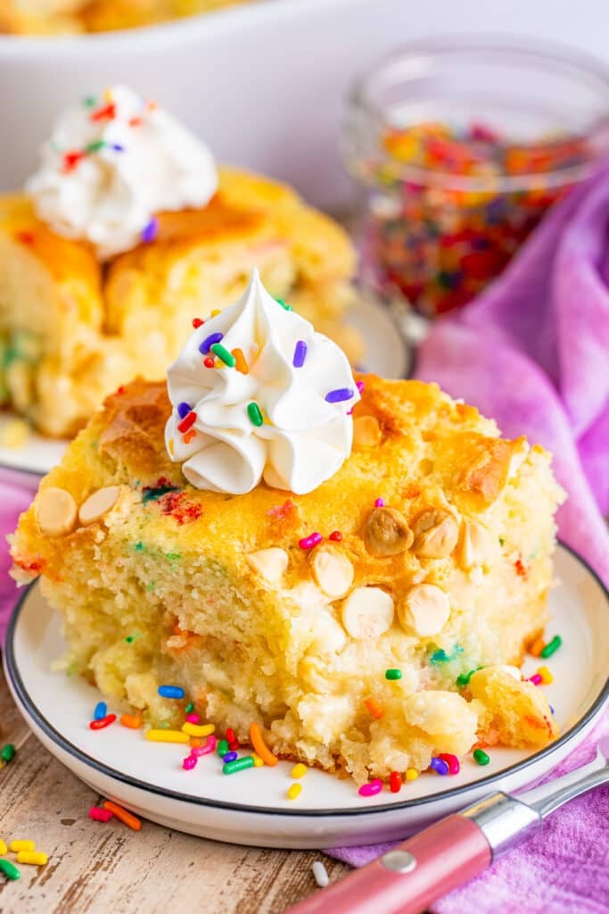 Easy Funfetti Earthquake Cake Recipe