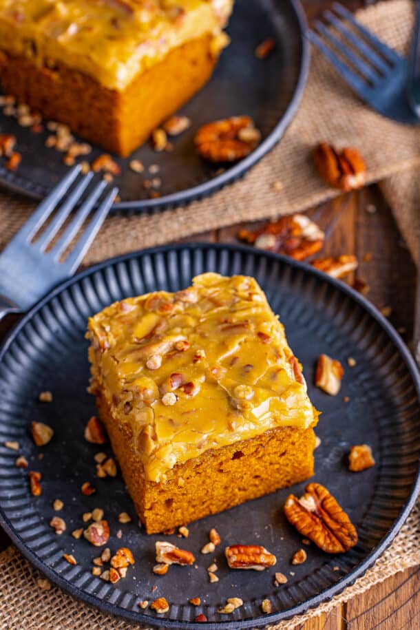 Easy Pumpkin Snack Cake Recipe