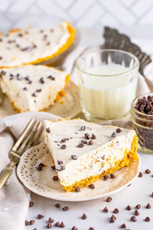 No Bake Cannoli Pie - This Silly Girl's Kitchen